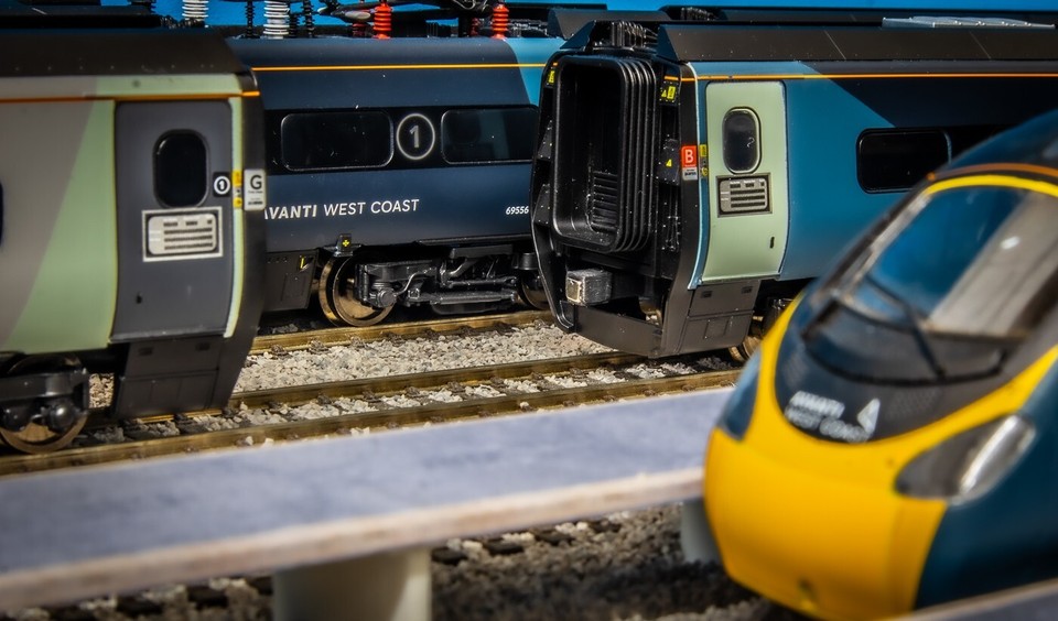 Hunt Magnetic Couplings ELITE - Set To Fit Hornby Class 390 Pendolino (Powercar, | eBay