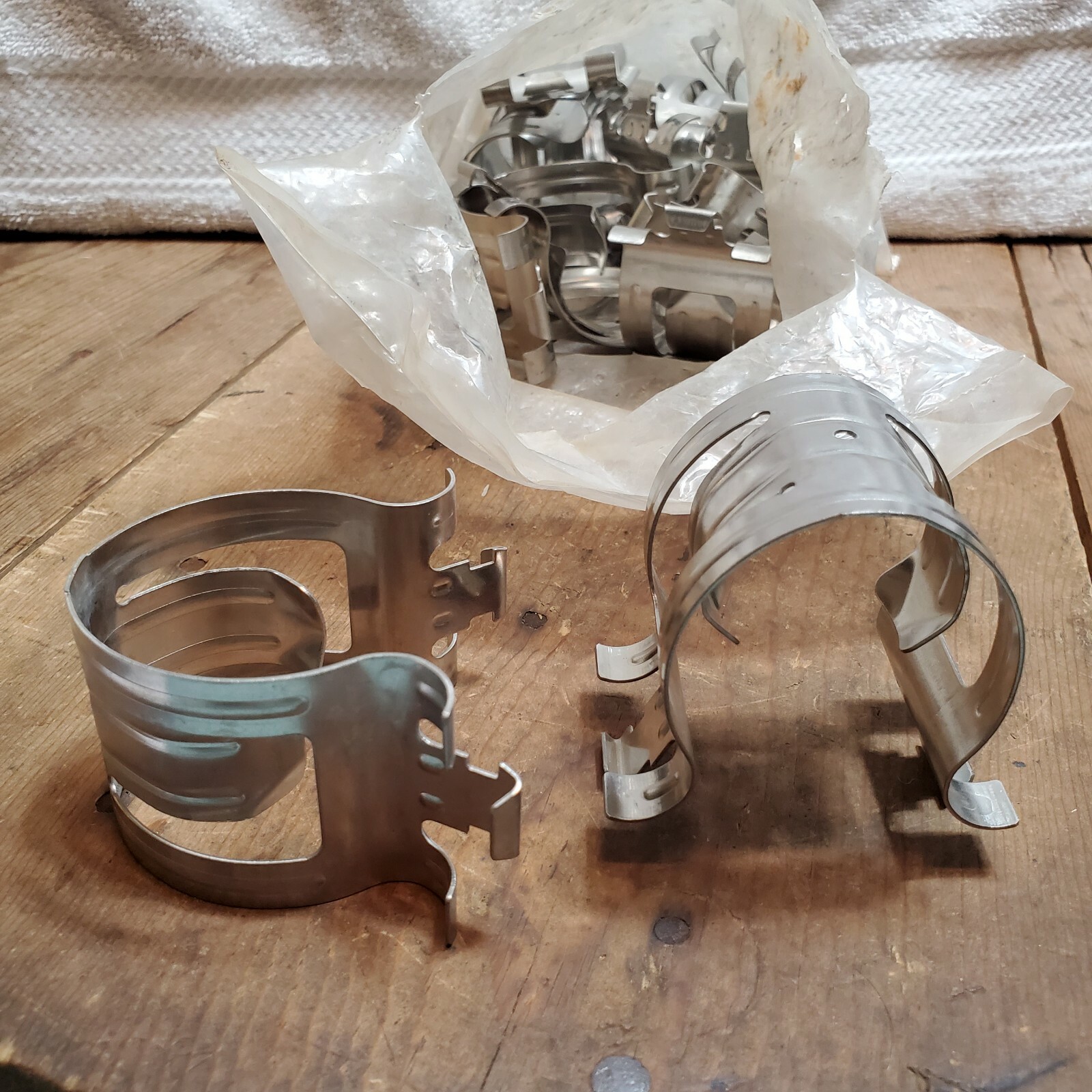 1-1/4 Universal Snap-In Hanger Coax Cable Support SS NEW 10pk U114 ...