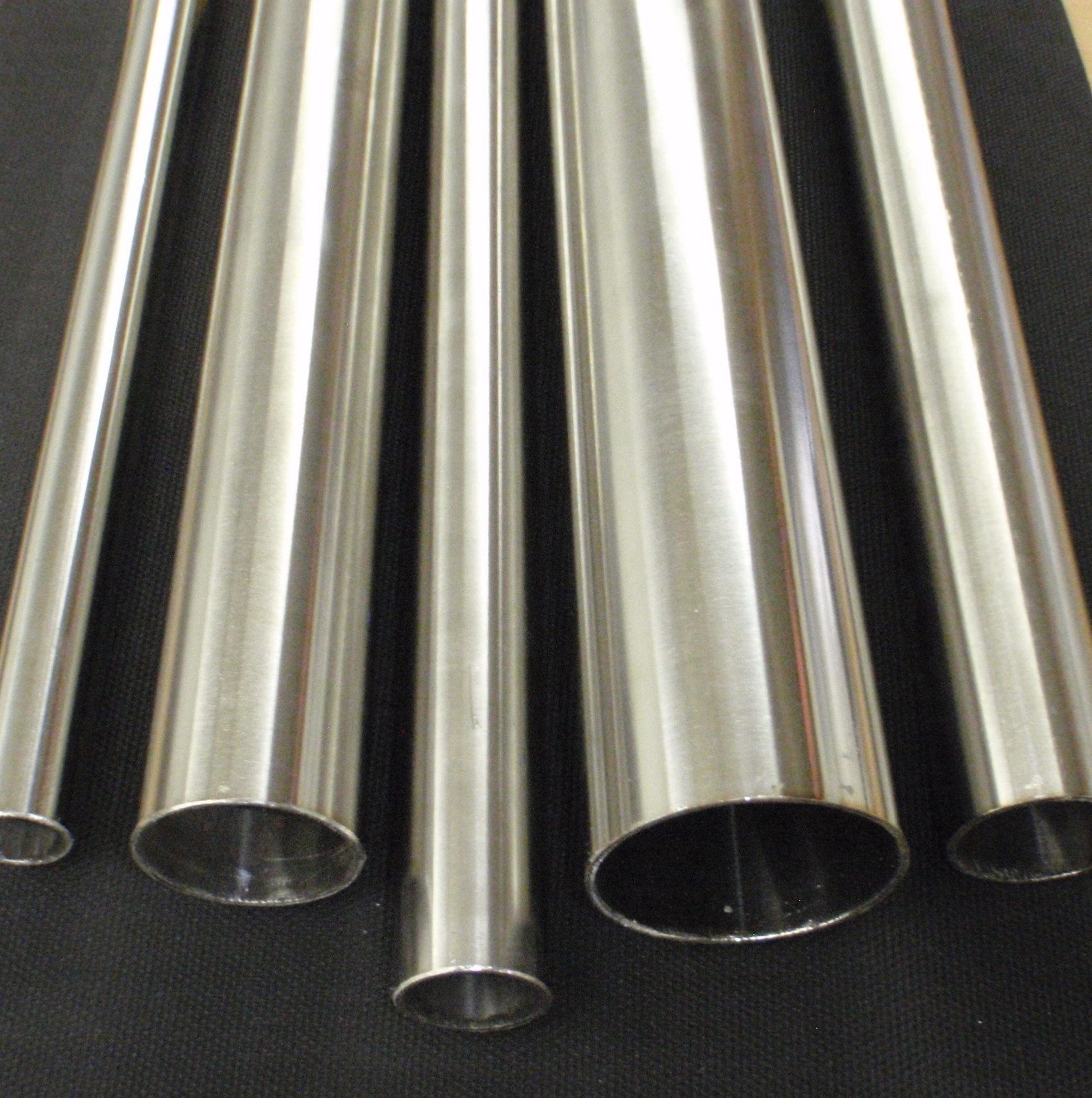 STAINLESS STEEL TUBING 13/4" O.D. X 24 INCH LENGTH X 1/16" WALL TUBE ...