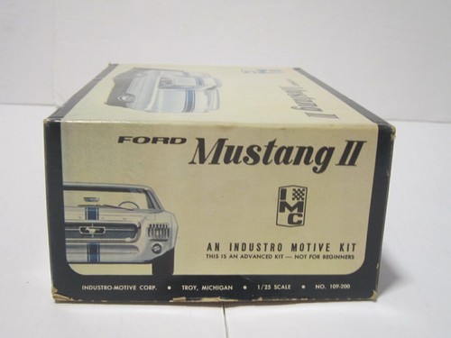 Vintage IMC Ford MUSTANG II Concept Car MODEL KIT 1/25 Scale #109 with ...
