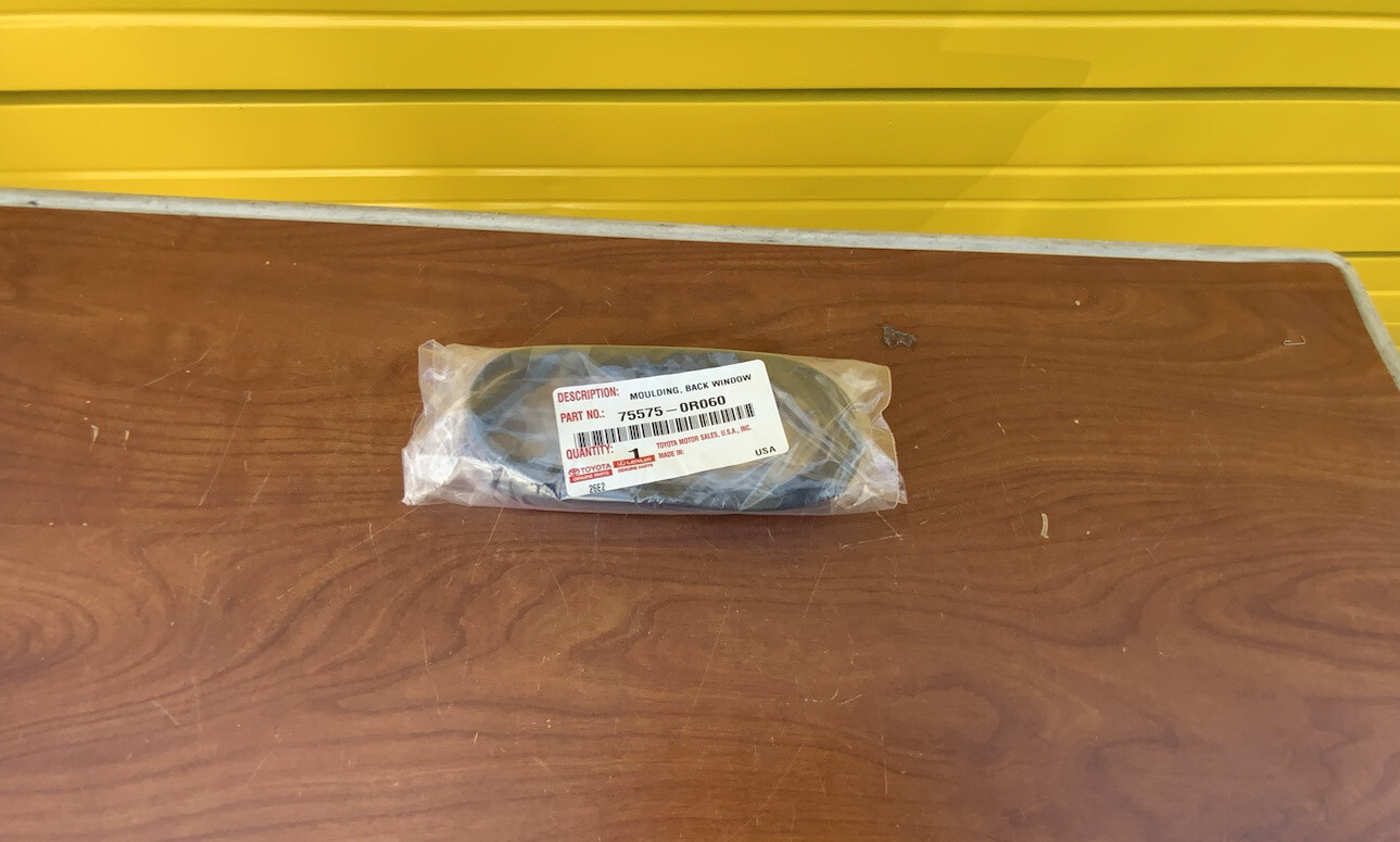 New OEM Toyota Reveal Molding 75575-0R060 | eBay