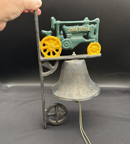 JOHN DEERE TRACTOR BELL CAST IRON VINTAGE WALL MOUNTED DINNER BELL ...