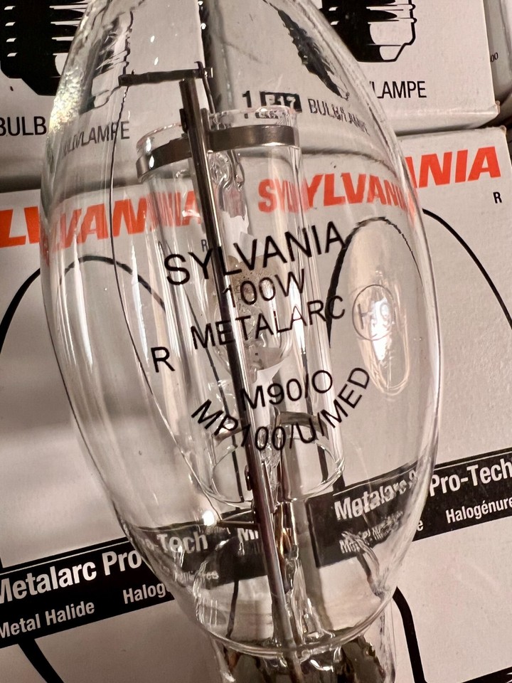 Sylvania Metalarc Pro-Tech MP100/U/MED/E17/M90 100W Metal Halide bulb ...