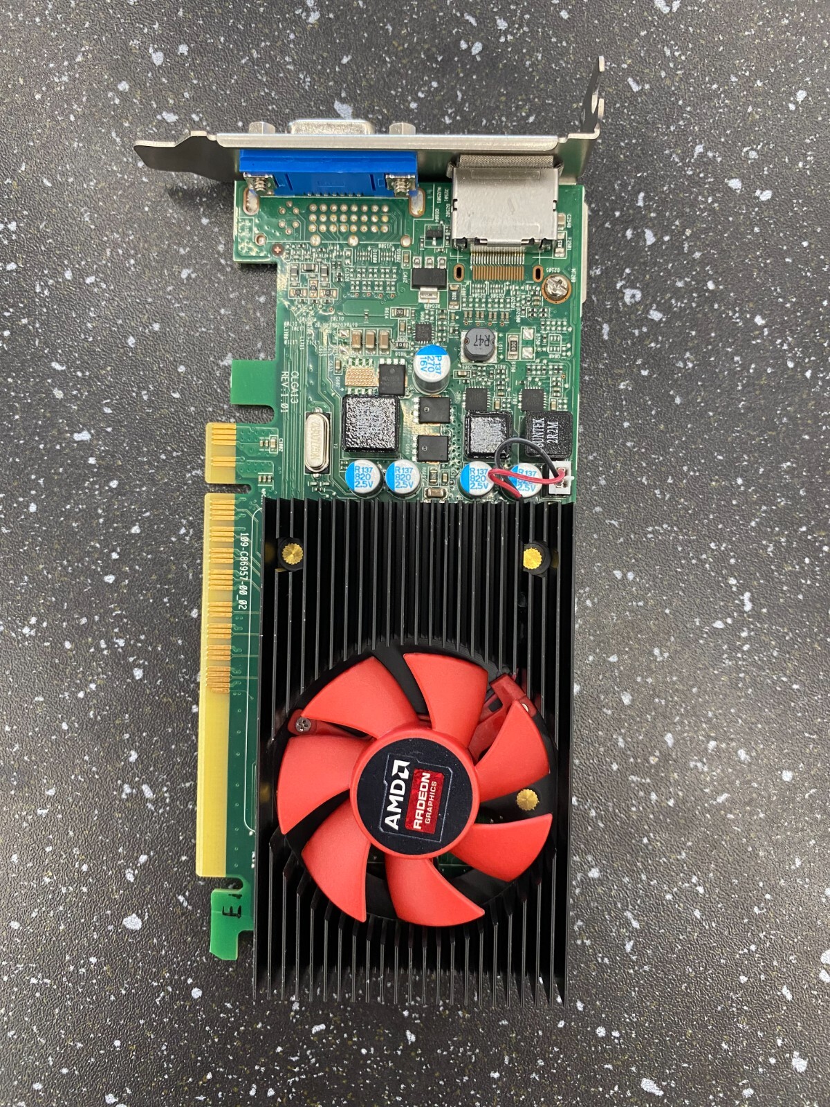 AMD RADEON R5 430 1GB