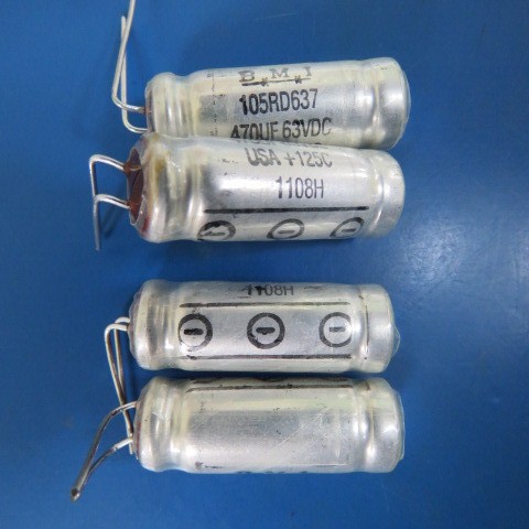 BARKER MICROFARADS 105R477M063DT6AD637 Qty of 2 per Lot CAPACITOR THR ...