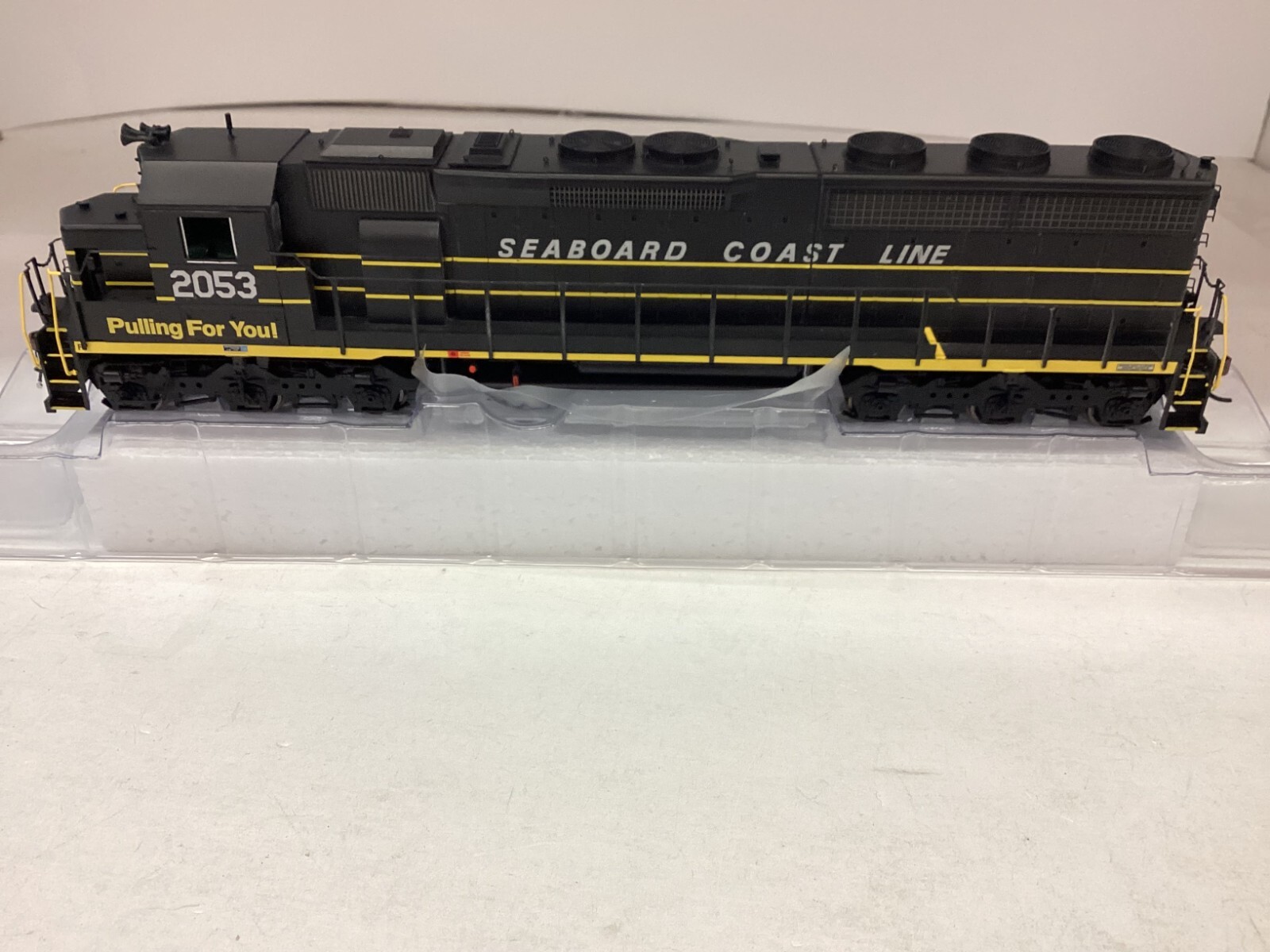 Athearn Genesis #G65720 HO scale “SCL” SD45-2 DCC & SOUND READY Rd ...