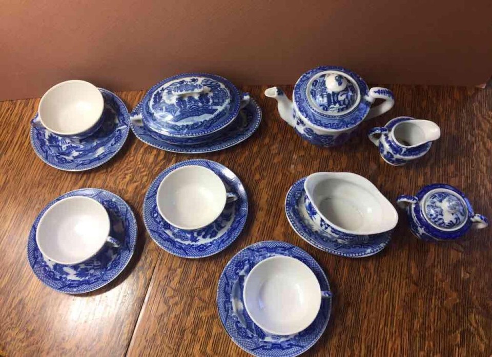 Vintage Blue Willow Childs Toy Porcelain Tea Set Dishes Made in Japan ...