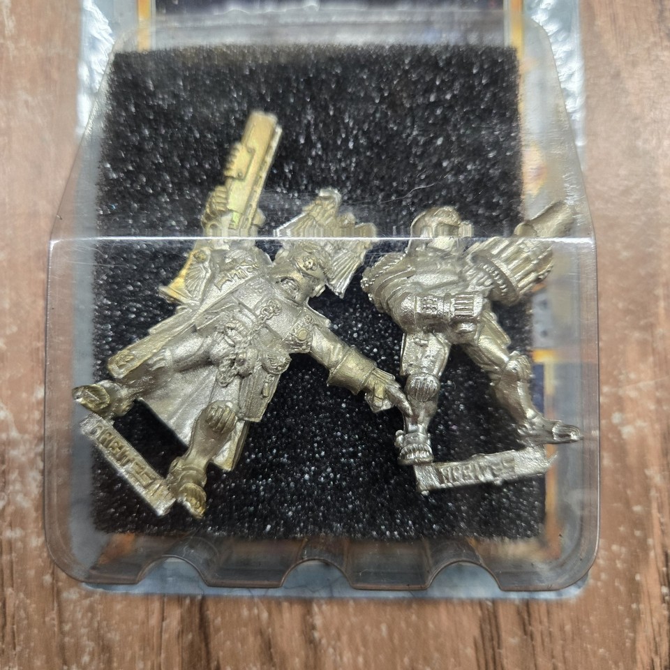 Adeptus Arbites Champion Blister OOP NEW SEALED Warhammer 40K Metal ...