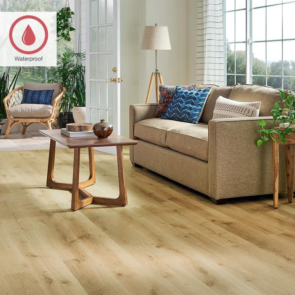Pergo Laminate Wood Flooring Pressed Edge Golden Briar Oak (19.6-Sq-Ft ...