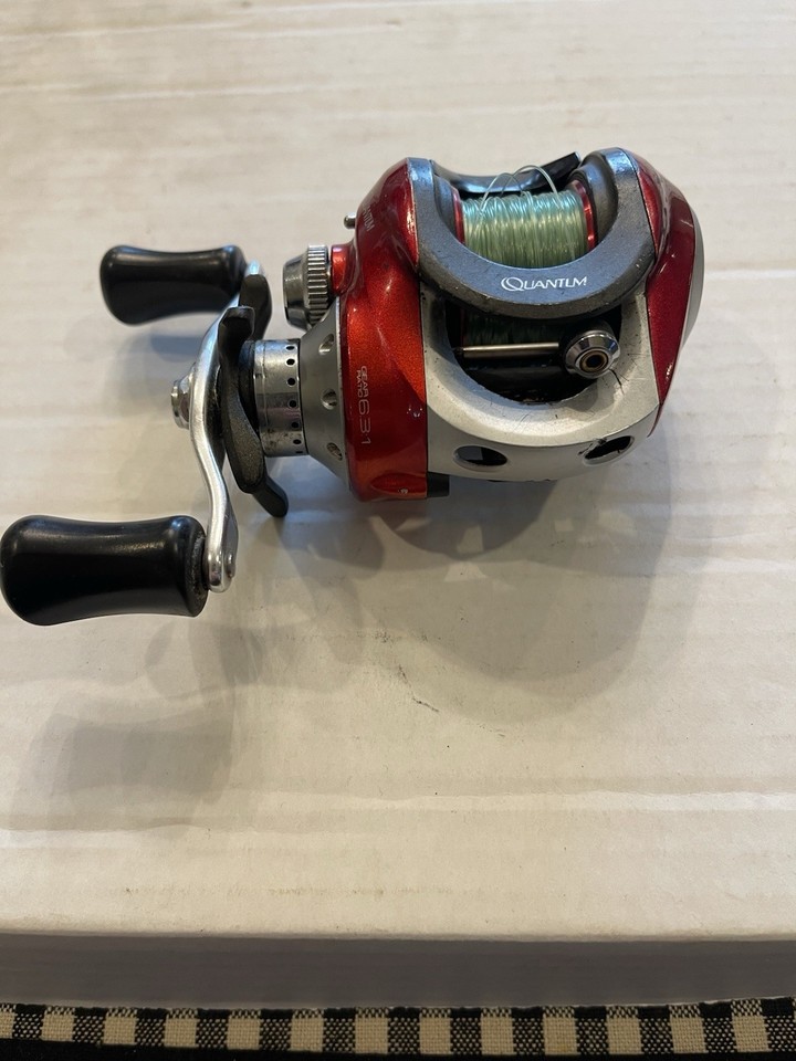 Quantum Code Red RH Baitcaster Reel | eBay
