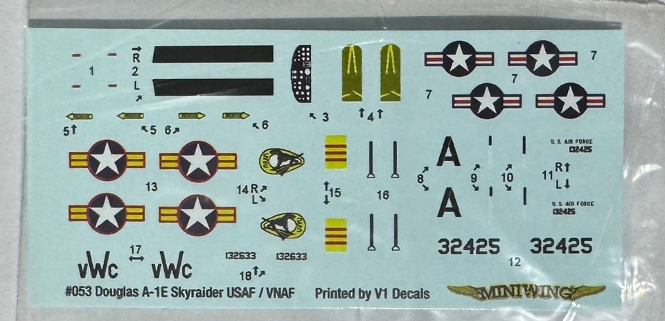1/144 Vietnam War Attacker : Douglas A-1E Skyraider [USAF/VNAF] #053 ...