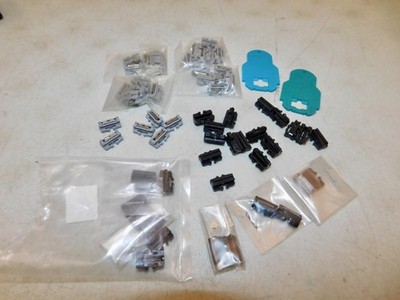 KATO N Ga. Uni-Track Uni-Connectors Lot of 39 Insulated & Un-insulated ...