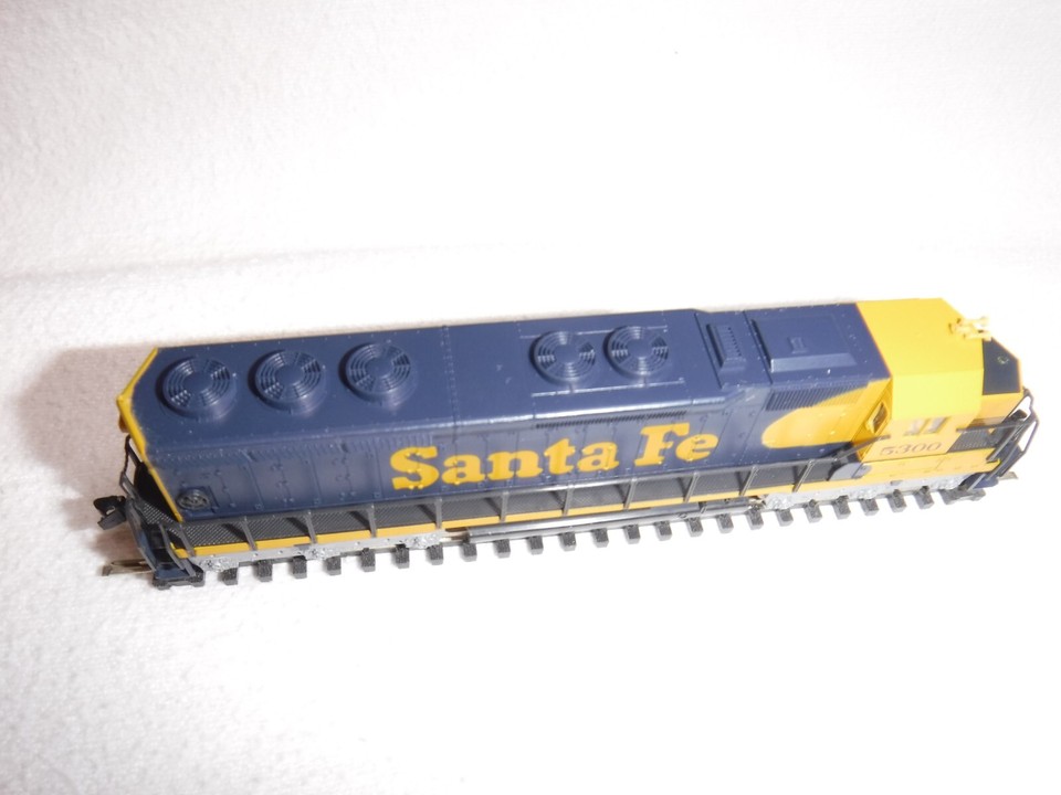 N Scale Kato EMD SD45, Santa Fe AT&SF #5300, 176-311, DC Version | eBay
