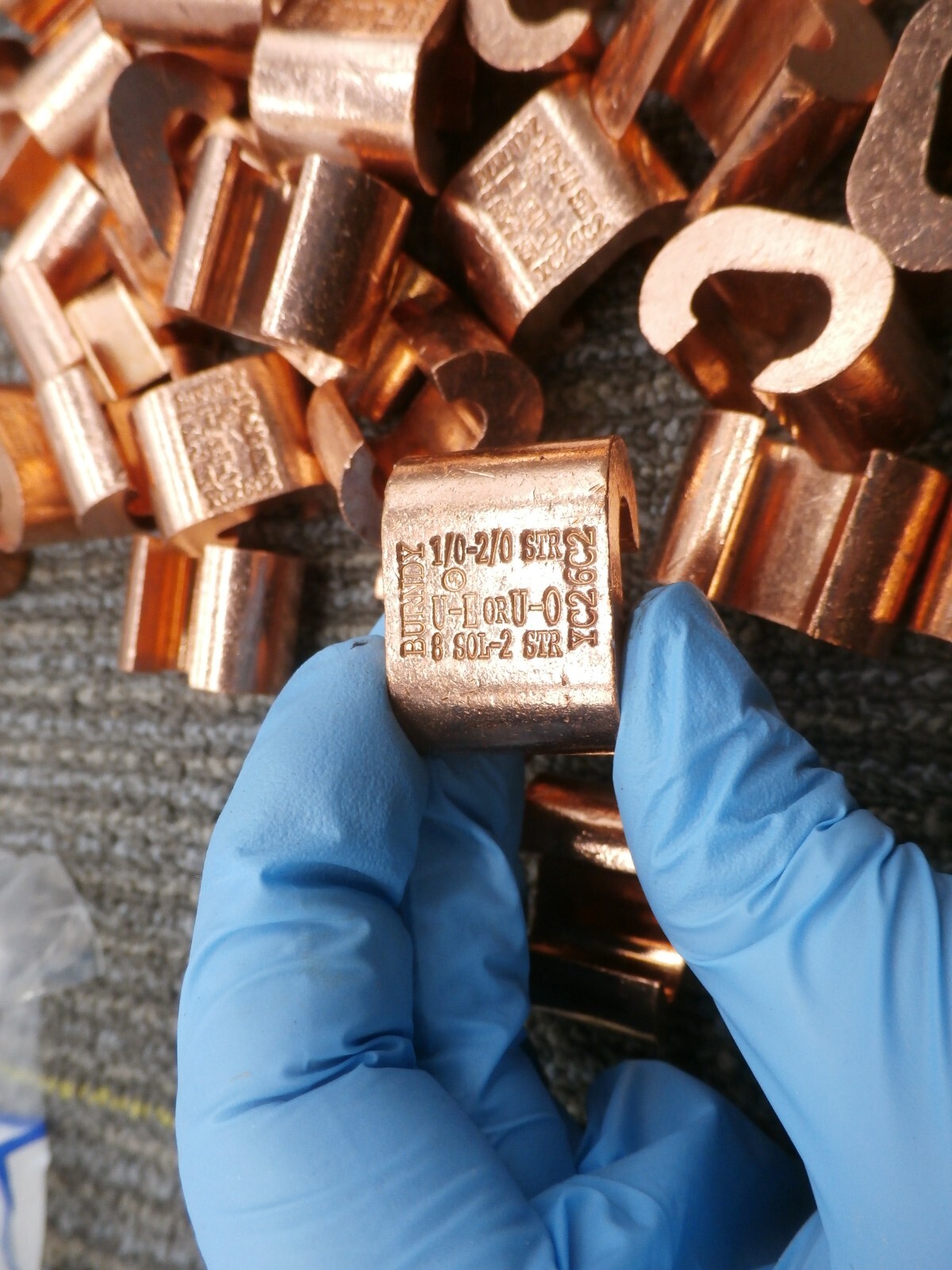 New 50PACK BURNDY YC26C2 Copper Crimpit Connector , 1/0 Sol. - 2/0 Str ...