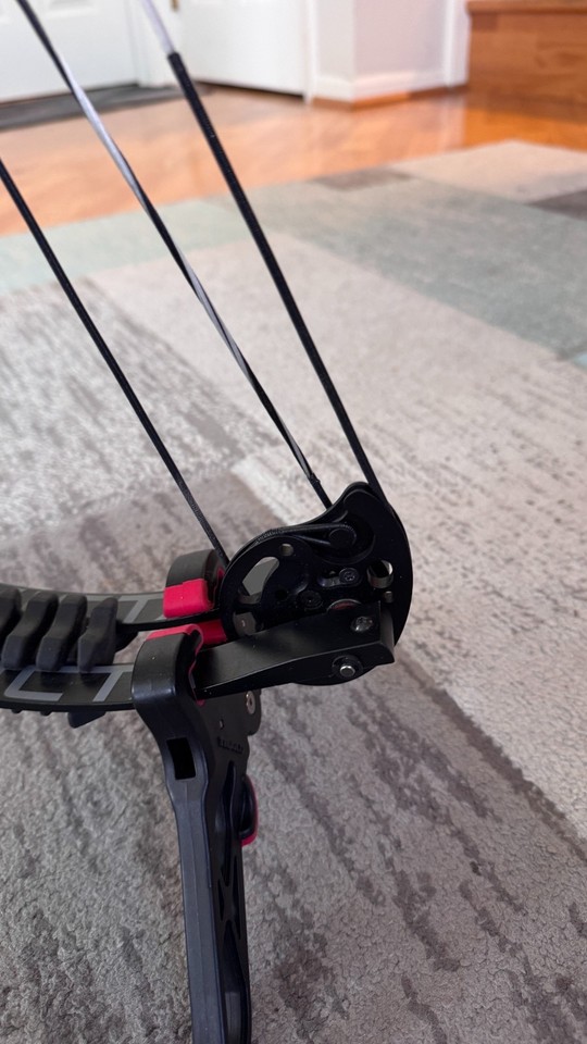 Hoyt Invicta Target Compound Bow – Orange – RH – 38–50 lbs – 24.5–26 ...