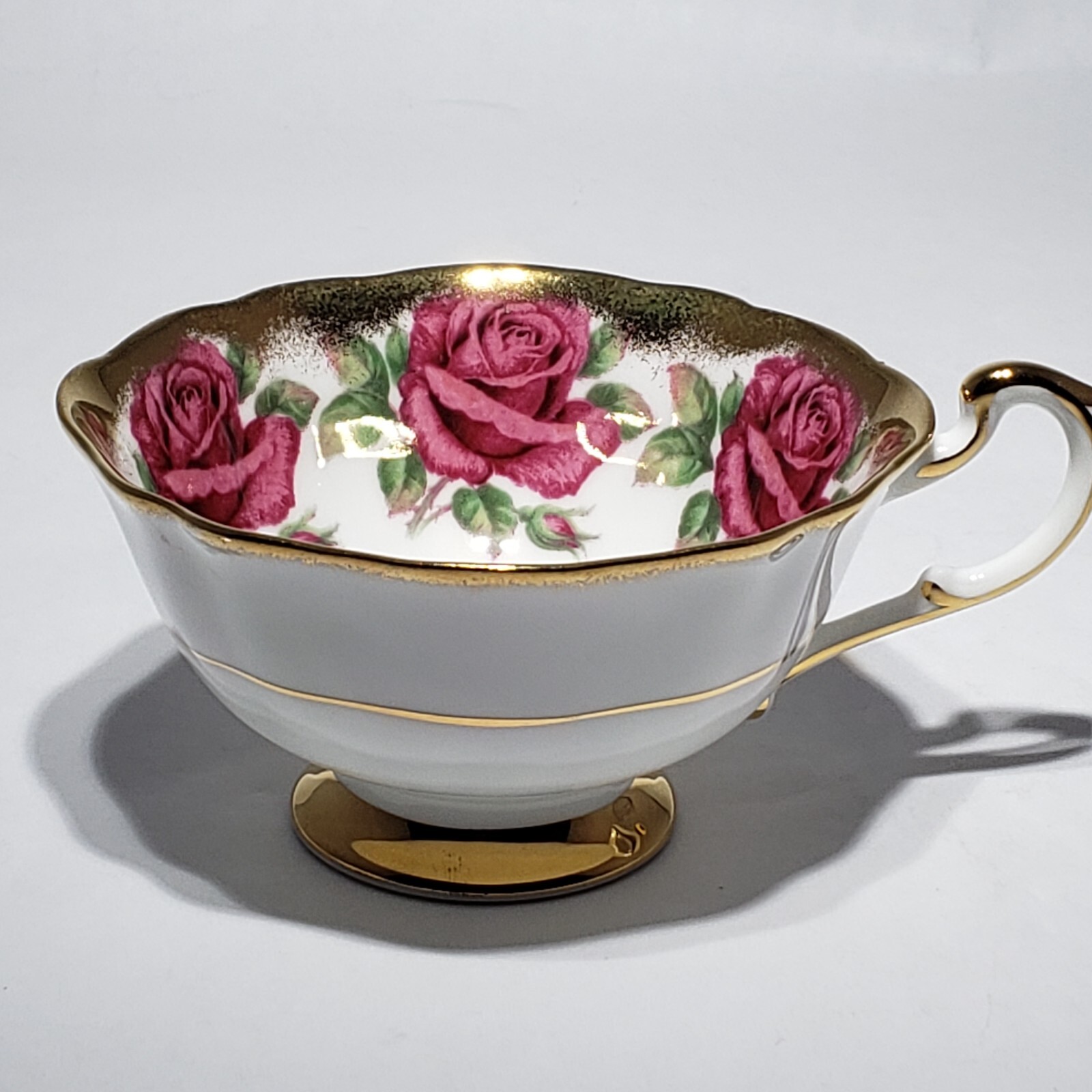Paragon 14 Pink Red Cabbage Roses Tea Cup & Saucer Gold Trim Queen Hand ...