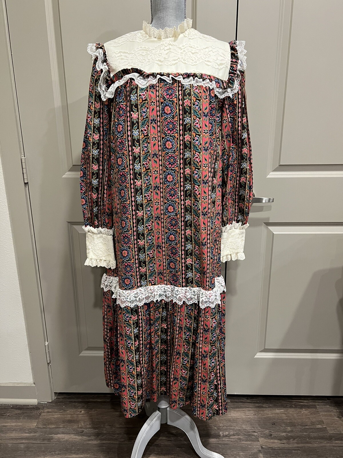 Vintage Carol Bennett Liberty House Hawaiian Bibbed F… - Gem