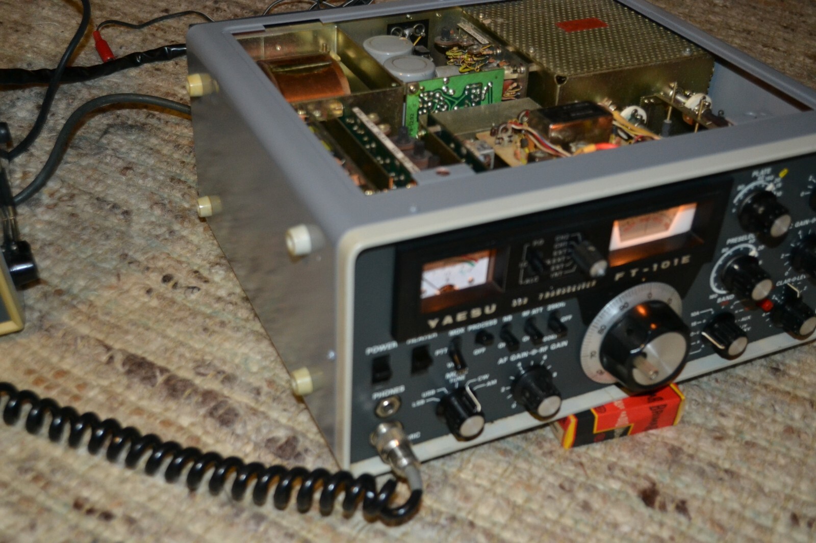 Yaesu FT-101E - HF Transceiver + YC601 + Yaesu Mic. | eBay