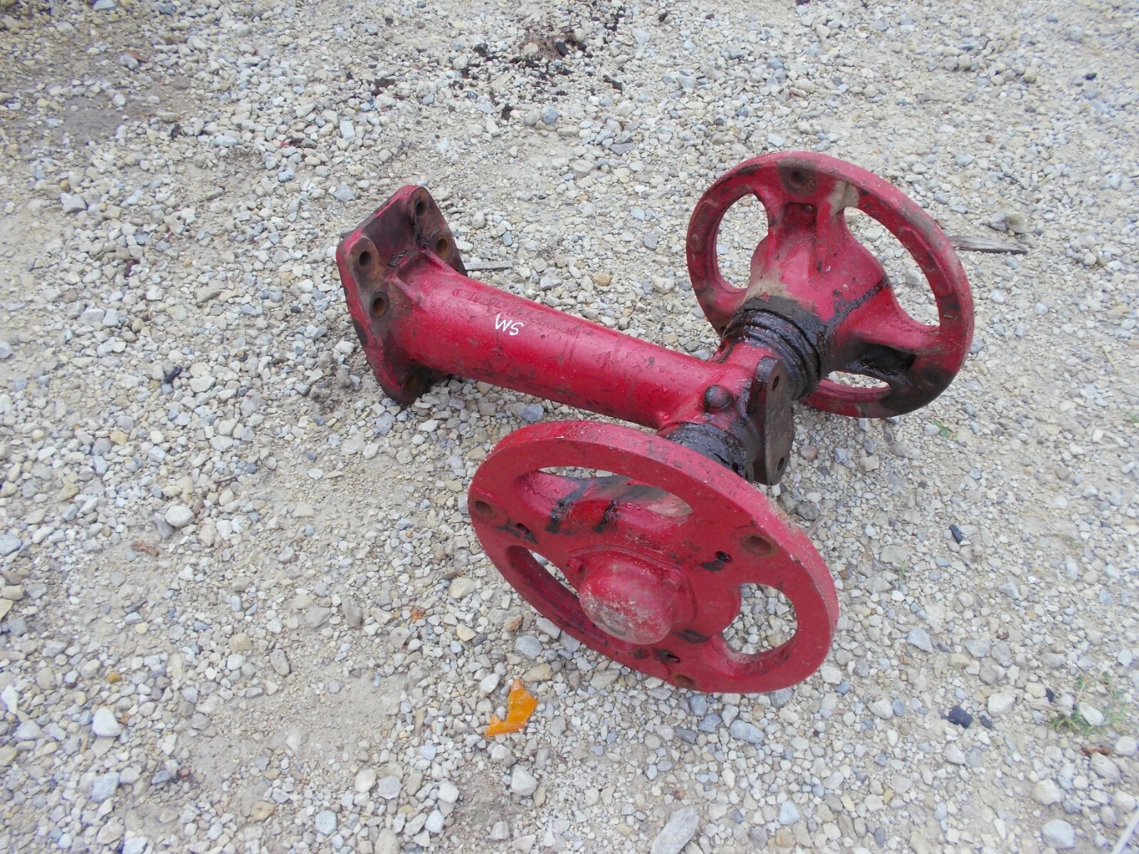 Farmall Super M tractor IH front pedestal for wheels spindles hub hubs ...
