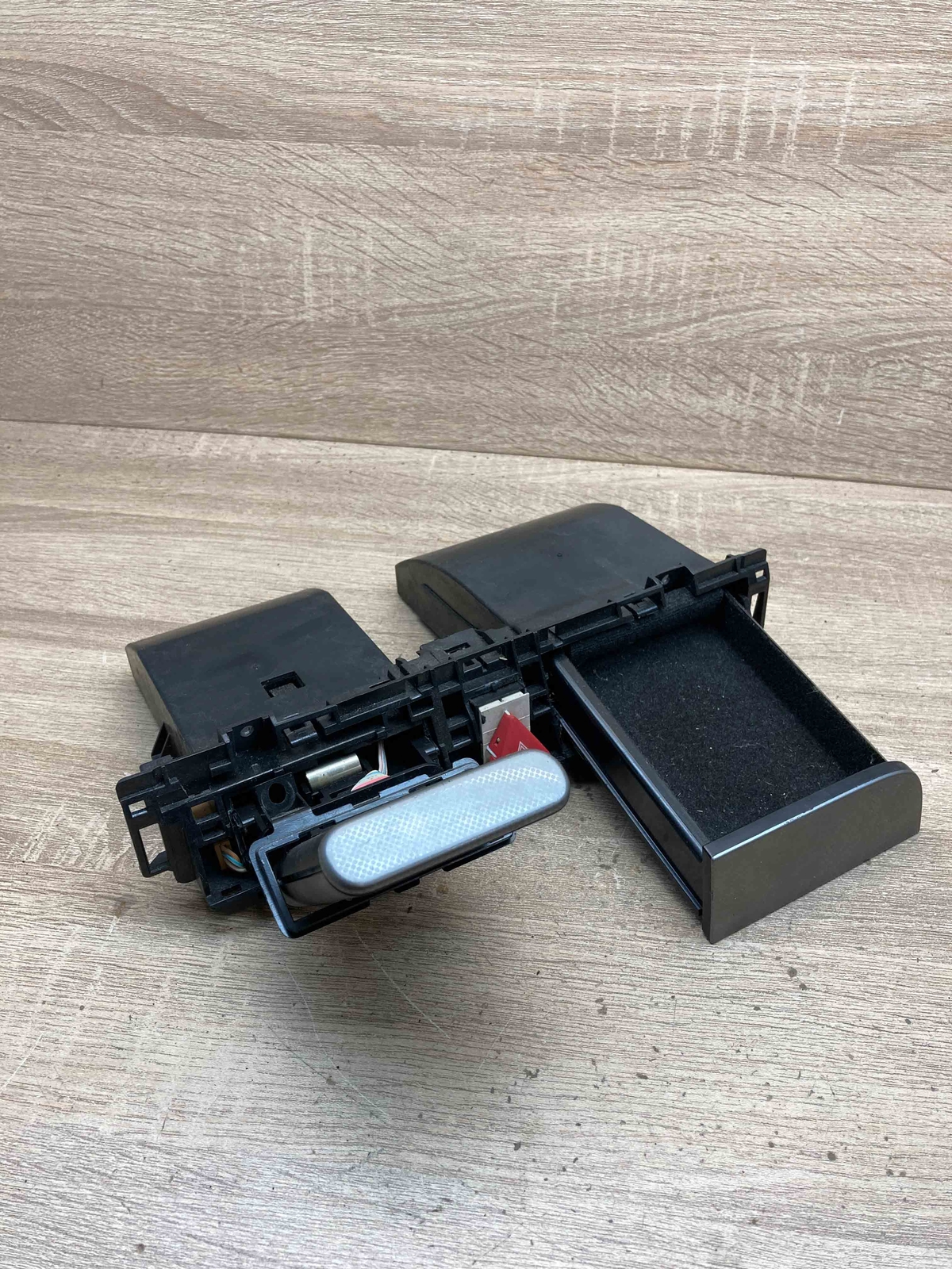 3C1857273 Volkswagen Dashboard Centre Console Storage Plastic Trim With ...