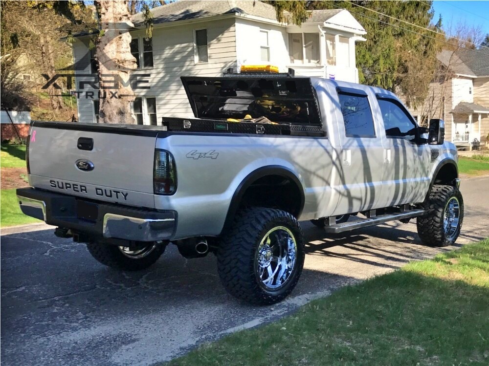 F250 Lifted With Stacks