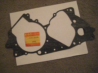 SUZUKI TC/TS 185 CRANKCASE GASKET 74-77 NOS! | eBay