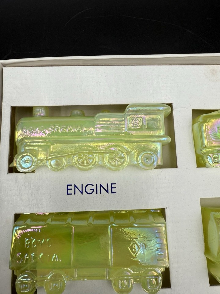 Boyd Vaseline Uranium Glass Train Set Lemon Splash Train Glows New In ...
