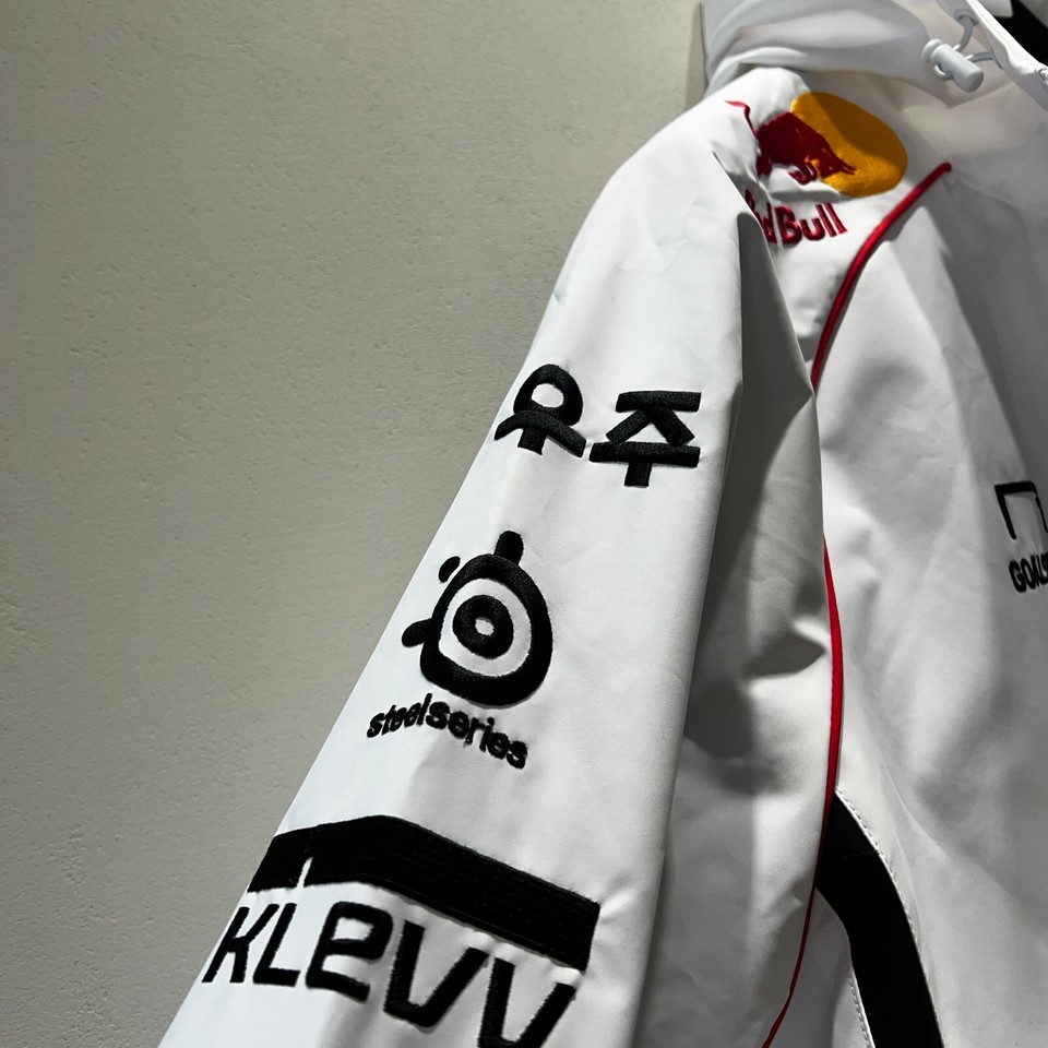 Goal Studio T1 2024 Uniform World Champions Jacket White (Marking Ver ...