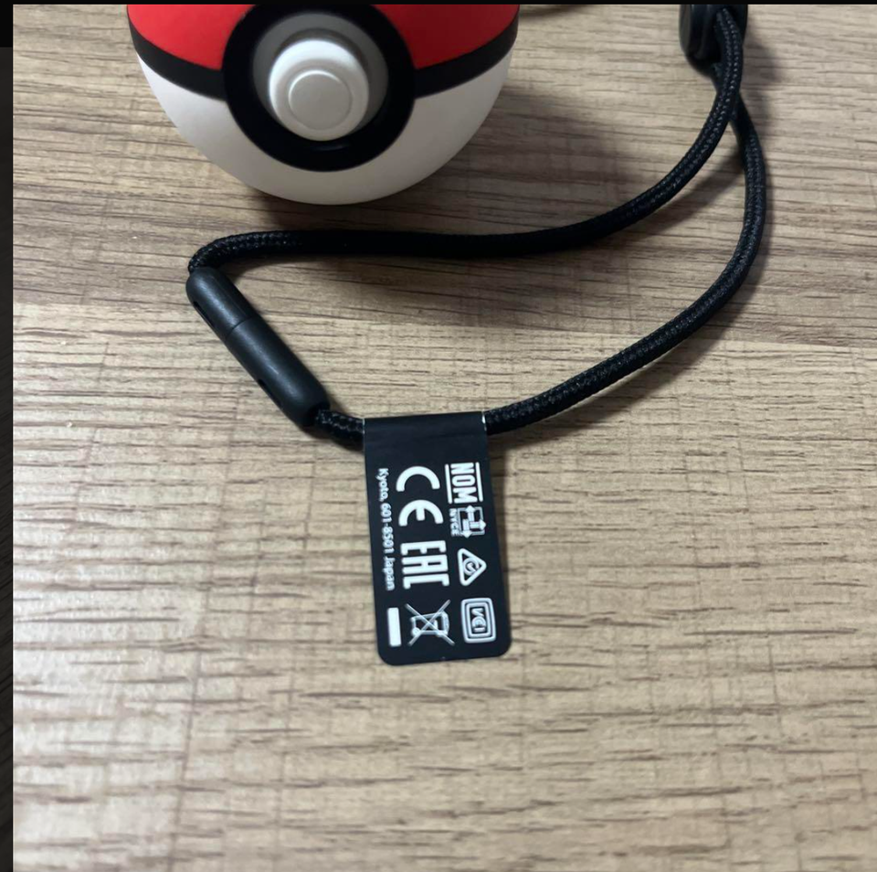 With Mew Pokeball Poke Ball Plus Pokemon Nintendo Switch Let's Go ...