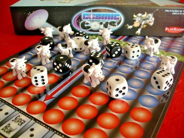 Cosmic Cows Board Dice Game Alien Tug of War 2005 Playroom ...