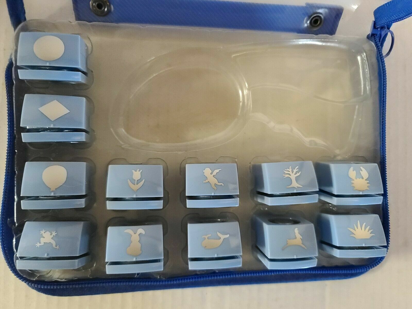 Craft Paper Punch Kit With 12 Paper Hole Punches & Carrying Case ...