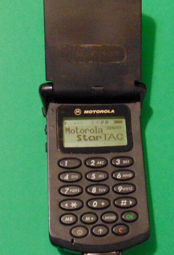 CELLULARE DA COLLEZIONE - MOTOROLA STARTAC 130 - MG2-4D11 - FUNZIONANTE ...