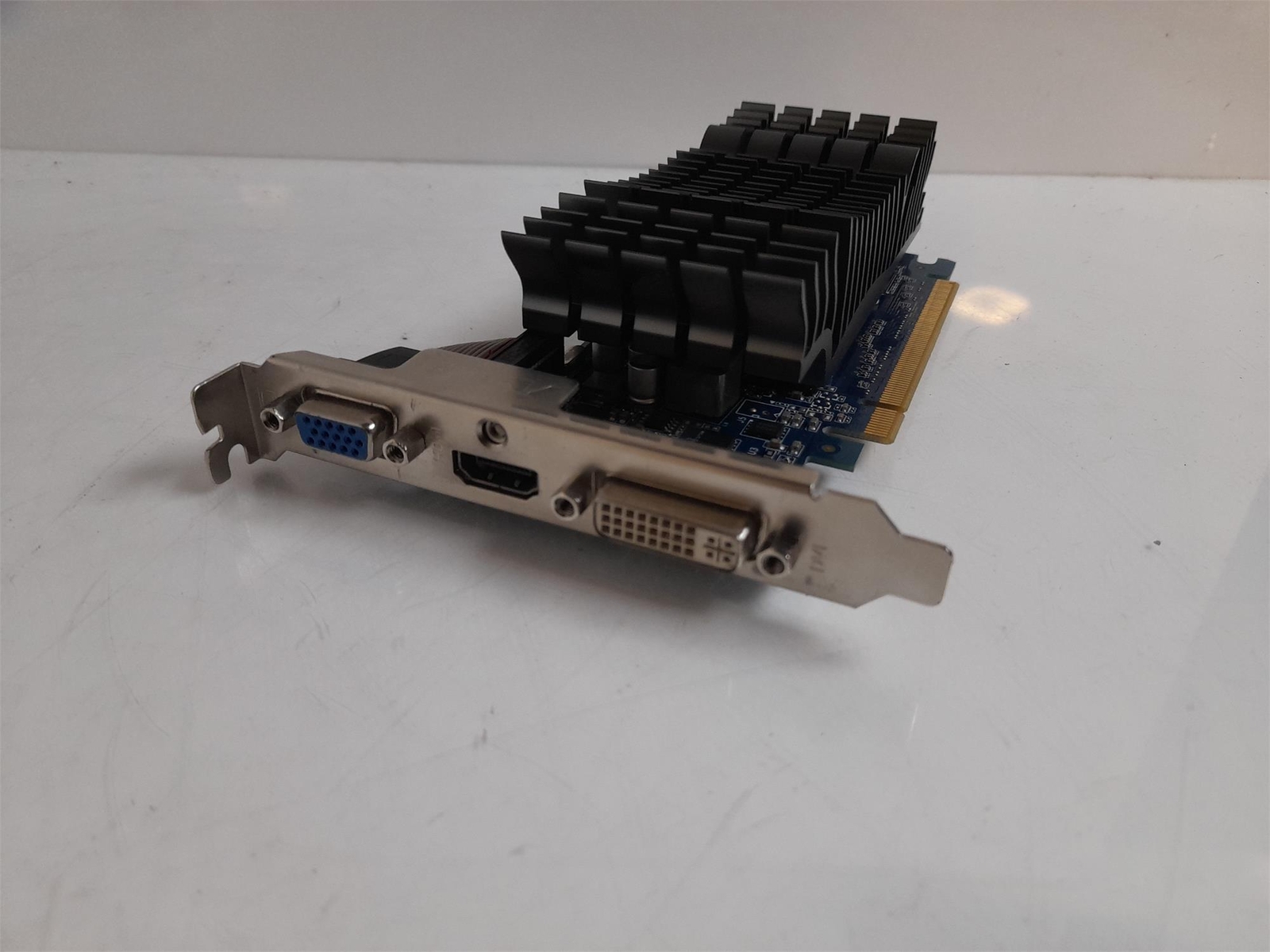 ASUS GeForce GT 610 1GB DDR3 Video Graphics Card GT610-SL-1GD3-L ...