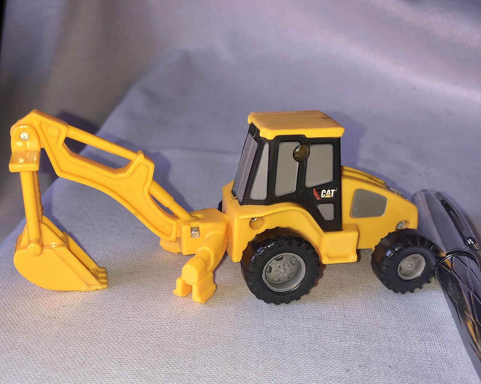 CAT caterpillar Miniature Heavy Equipment Set Of 3 - Fun And ...
