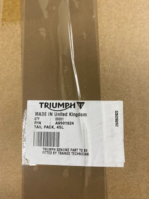 TRIUMPH TAIL PACK 45L A9501924 | eBay