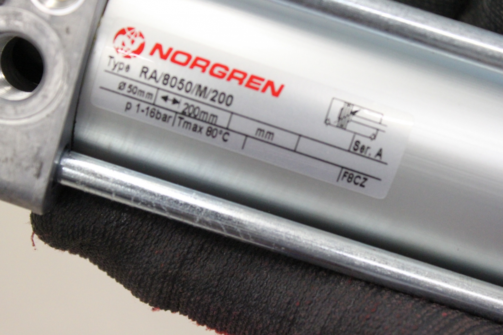 NORGREN Ø50mm 250mm Hub RA/8000/M 15552 Normzylinder RA/8050/M/200 NEU ...