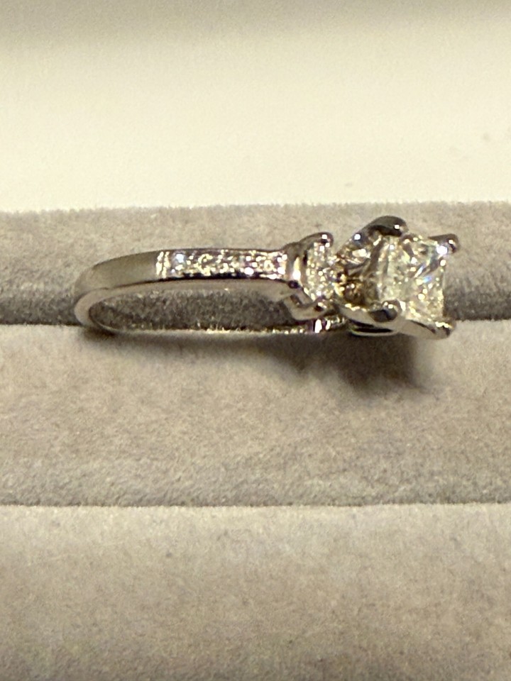 1.10 total cwt Natural Princess Diamond Platinum Engagement Ring.EGL ...