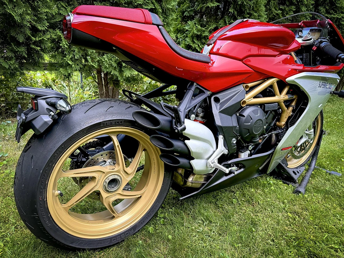 Is This MV Agusta Superveloce an Exquisite Bargain?