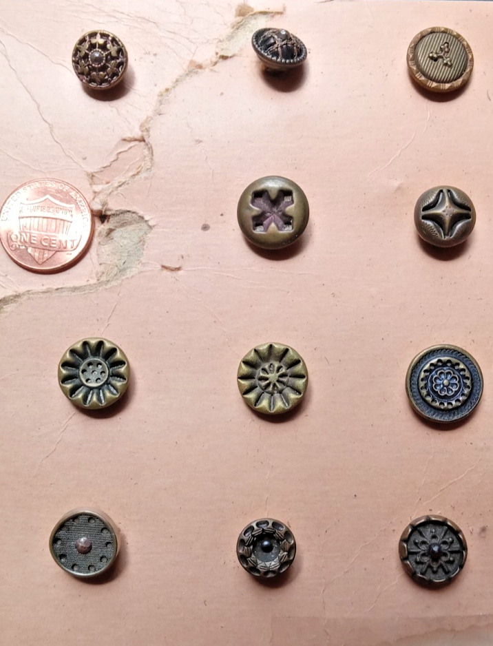 Vintage Buttons Sample Card lot B, Various metal unique buttons mid ...