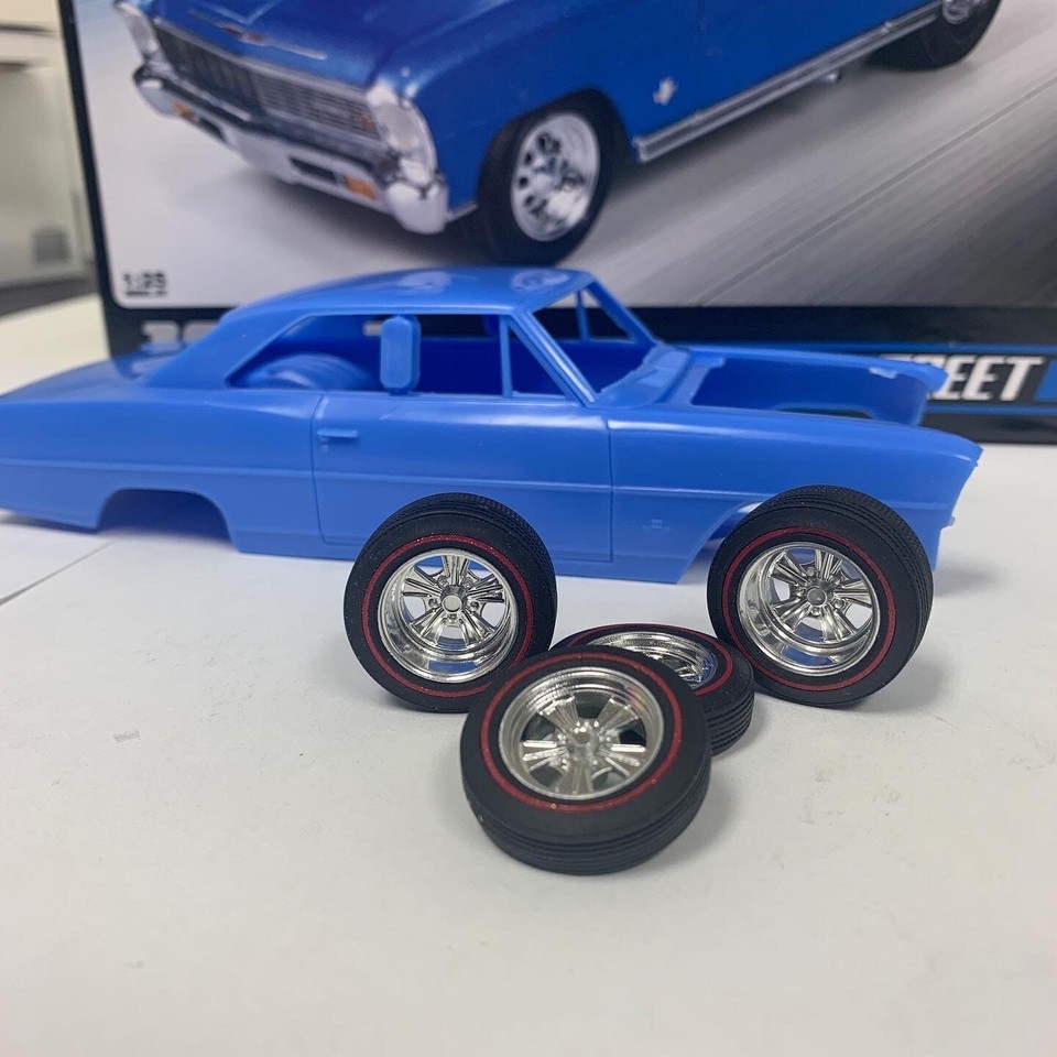 1:25 Chrome Radir Style Wheels On Redwall Tires. | eBay