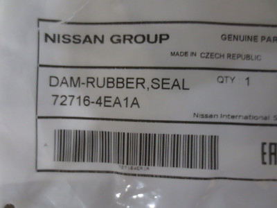 Nissan Qashqai 17 0n Windscreen Dam Rubber Seal Part No 72716-4EA1A | eBay