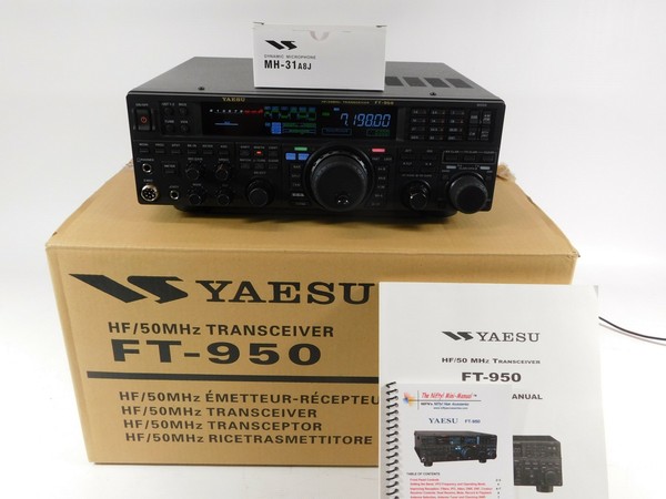 Yaesu FT-950 Ham Radio Transceiver w/ Mic (in original box, beautiful ...