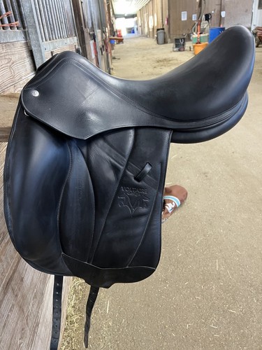 18" Voltaire Adelaide 3A (2017) Full Buffalo Leather Dressage Saddle | eBay