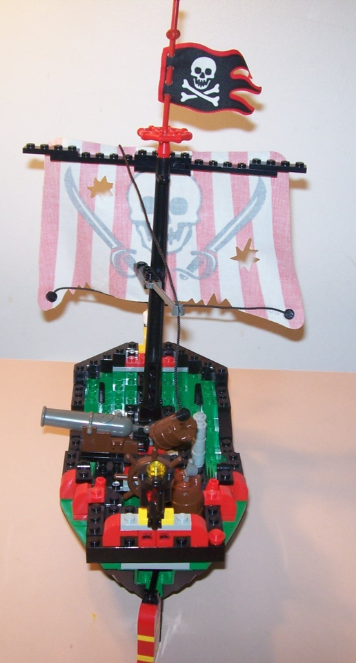 Lego System 6250 Pirates Cross Bone Clipper, Complete with 1 ...