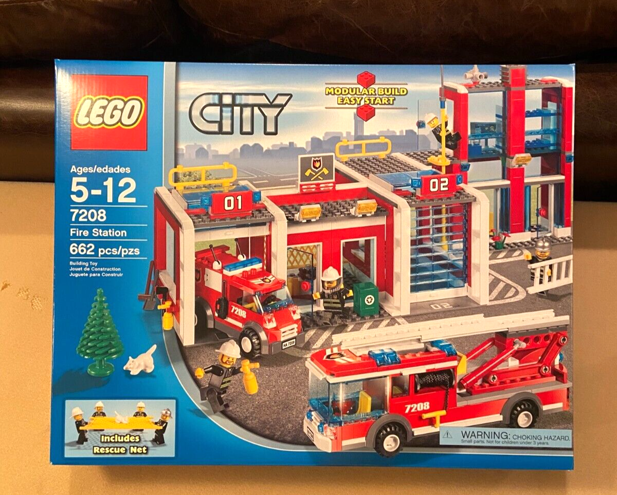 Lego 7208 Fire Truck Ladder Truck LEGO City Fire Station With Fire