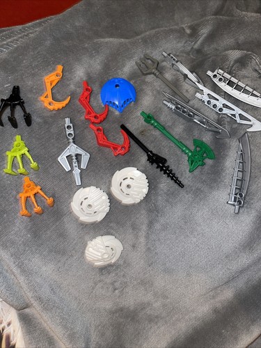 LEGO 20 Pc Lot Bionicle Weapon Parts Pieces Swords Blades Accessories ...