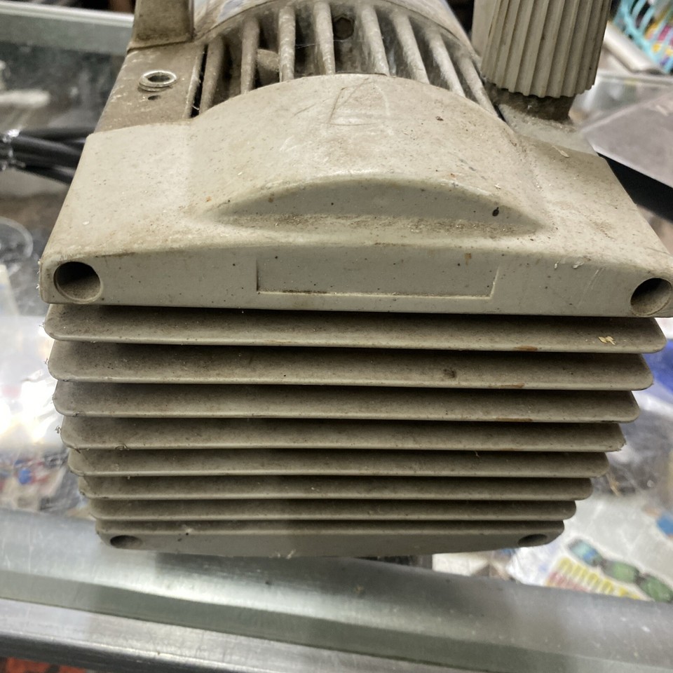 Campbell Hausfeld PowerPal Portable Tankless Air Compressor MT3000 Runs ...