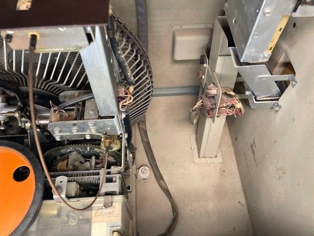 1970 ROWE / AMI TRIMOUNT MODEL MM-4 STEREO JUKEBOX, W/OWNERS MANUAL ...