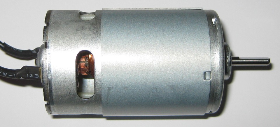 12 V - 3400 RPM - Slow Speed Electric DC Motor w/ Cable + Connector ...