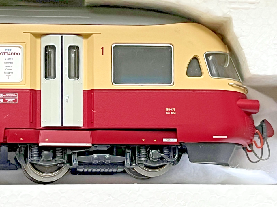 TRIX 22135 - SBB/CFF/FFS - "GOTTARDO" - RAe TEE II - DCC/SON ! NEW ...